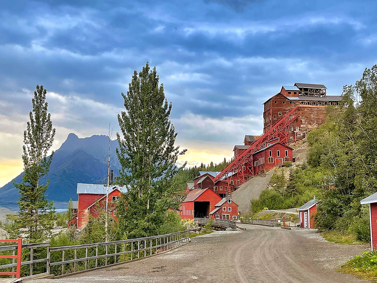 Explore The Kennicott Mine in Wrangell-St Elias NP - Alaska Travelgram